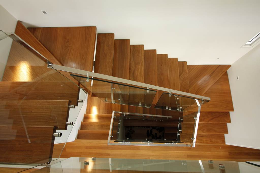 Ideal Stairs and Handrails - Steel Stringer Stairs